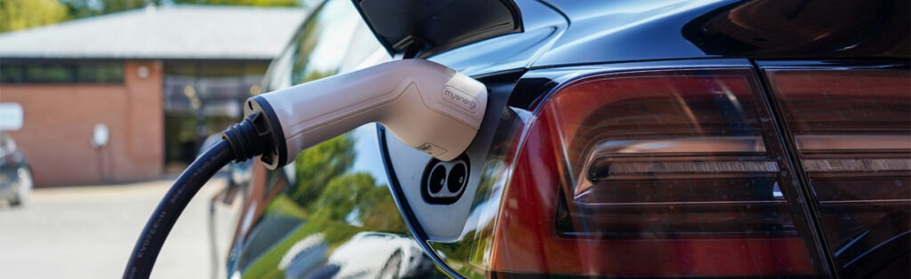 V2Hとは？V2Hの機能や特徴、導入費用やおすすめメーカーを徹底解説！ | 電池バンク